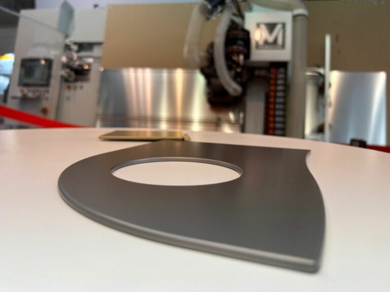 How to continuously mill and bend the edge of composite panels with Alu ...